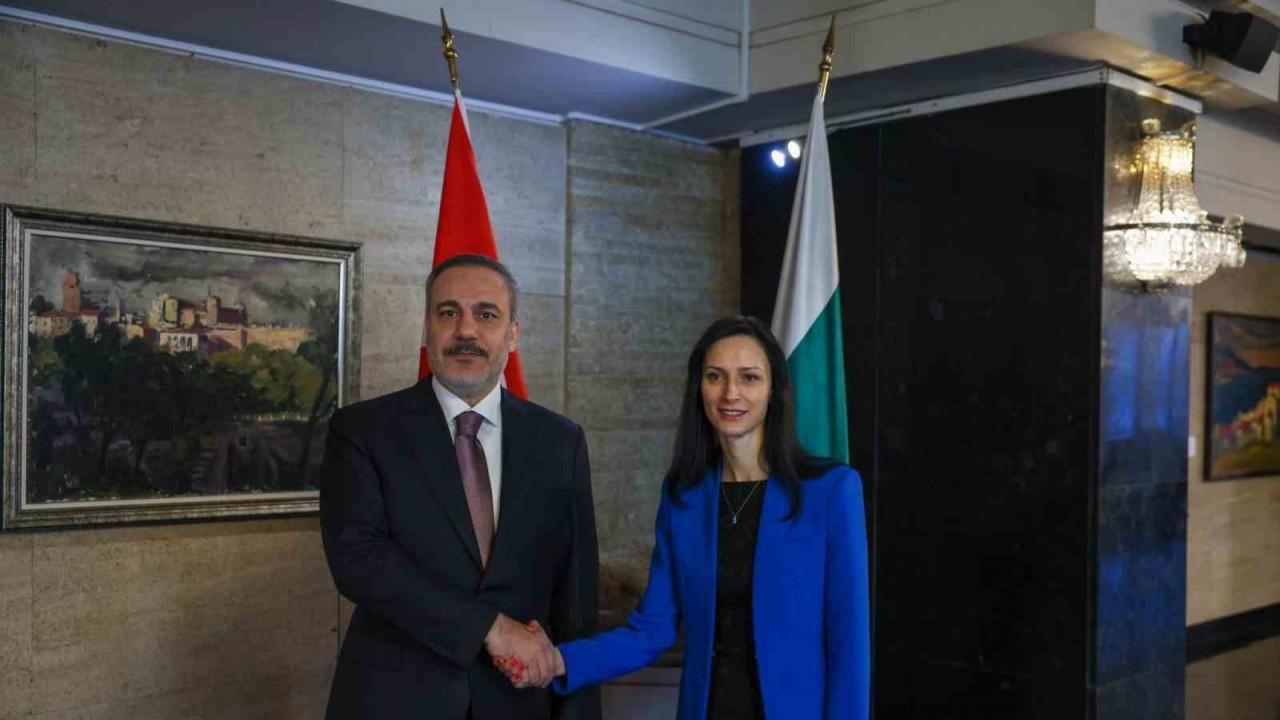 Bakan Fidan: “Montrö Sözleşmesi’ni harfiyen uygulamayı sürdüreceğiz ... Bakan Fidan: “Montrö Sözleşmesi’ni harfiyen uygulamayı sürdüreceğiz ...
